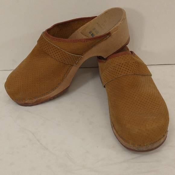 Vintage | Shoes | Vintage Swedish Leather Wood Clogs Olaf Daughter ...